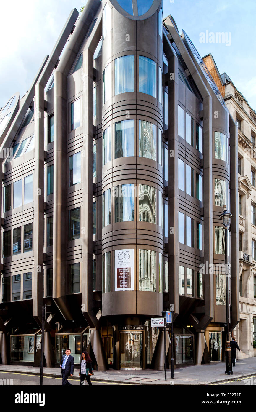 Target uk hi-res stock photography and images - Alamy