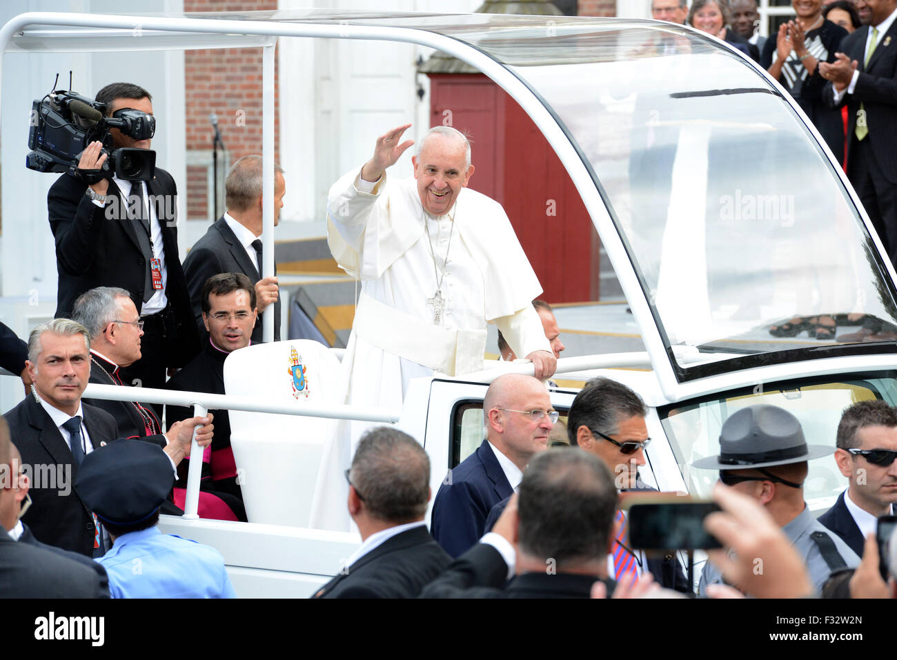 Popemobile hi-res stock photography and images - Alamy