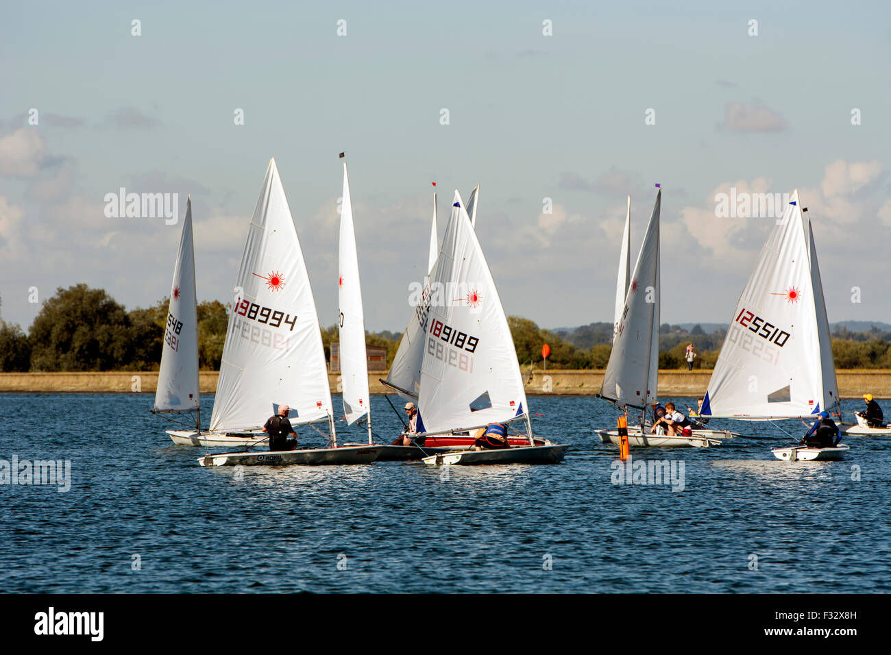 Sailing on Farmoor Reservoir, Oxfordshire, England, UK Stock Photo - Alamy
