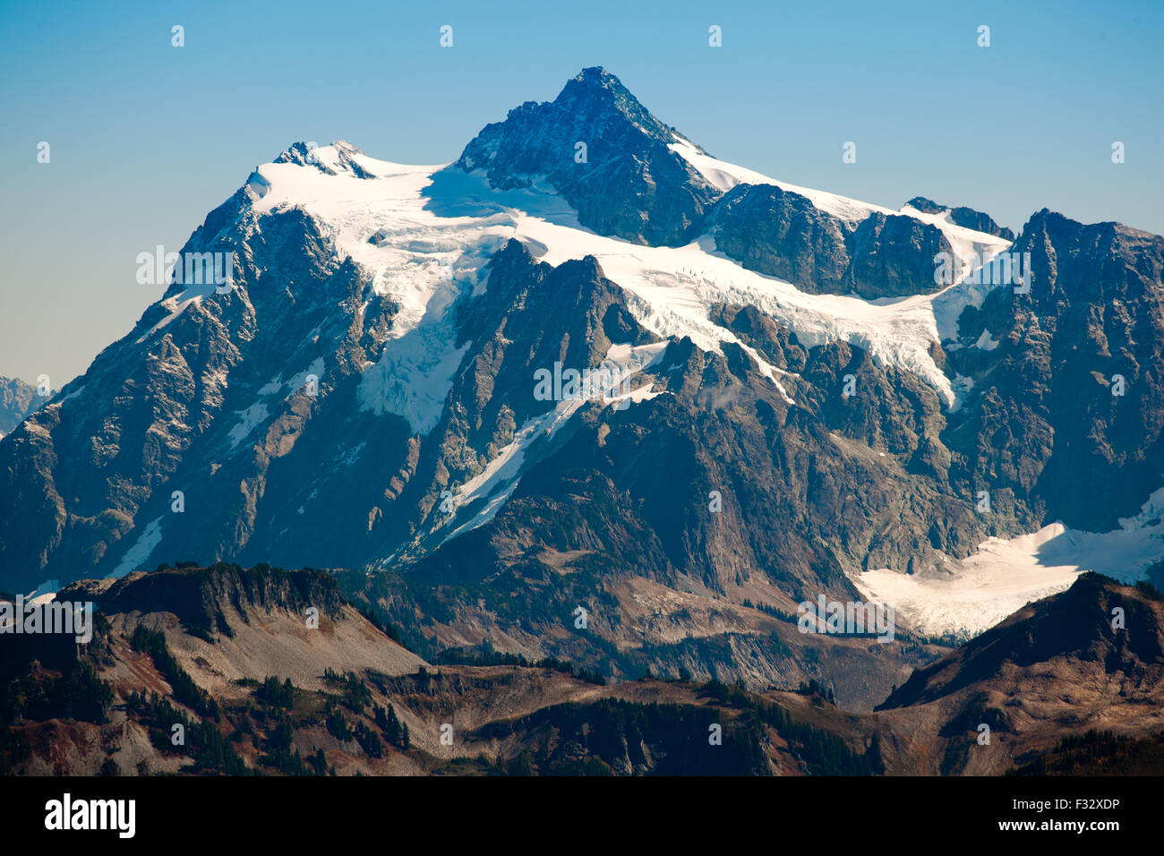 Mount shuksan in the north cascades hi-res stock photography and images ...