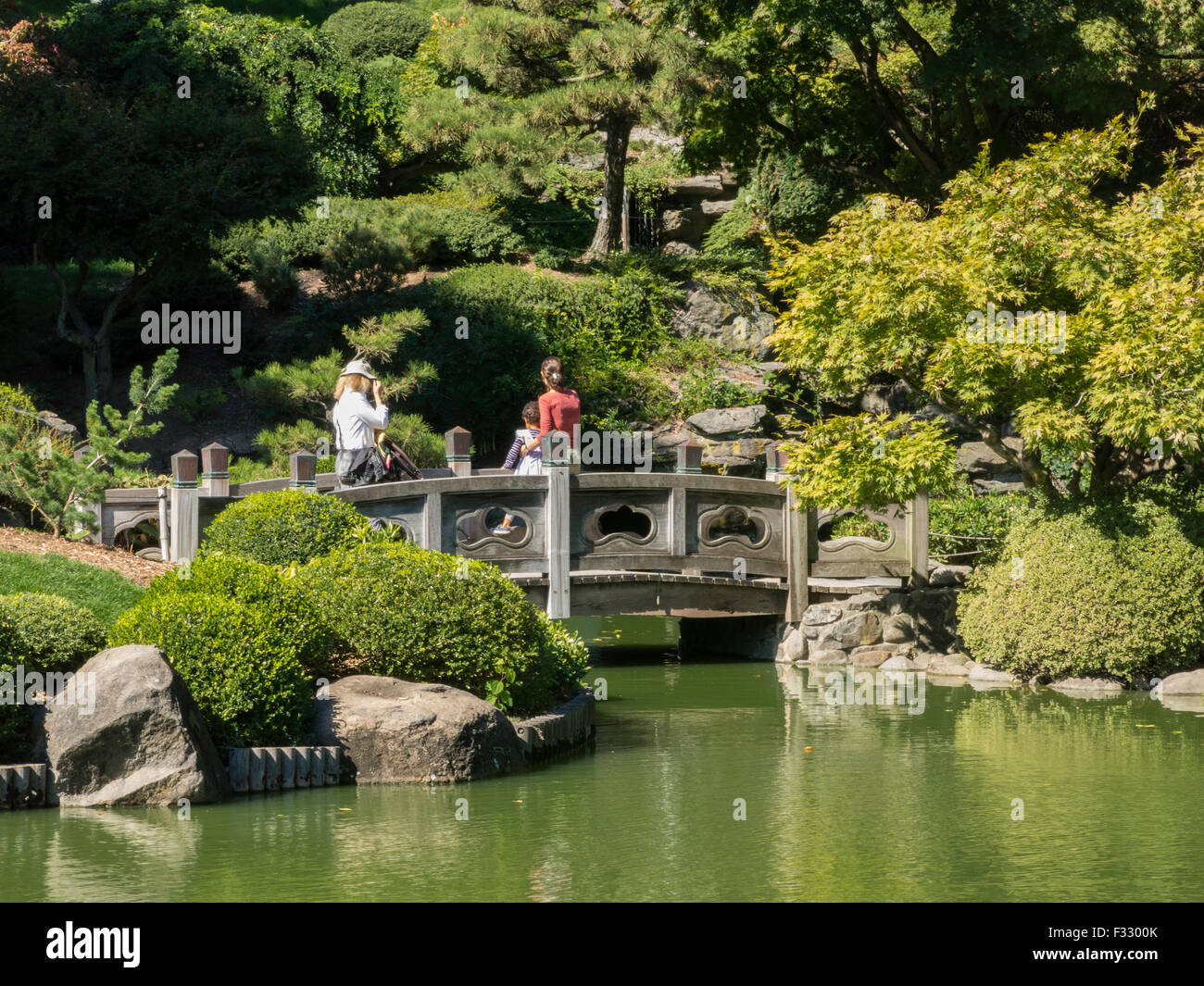 Japanese Hill-and-Pond Garden, Shinto Shrine in The Brooklyn Botanic ...