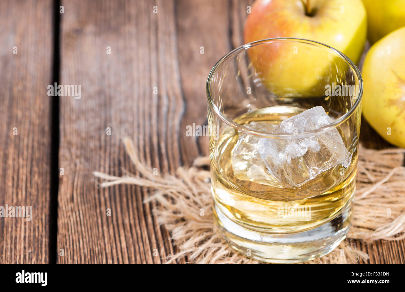 Apple liqueur shot close hi-res stock photography and images - Alamy