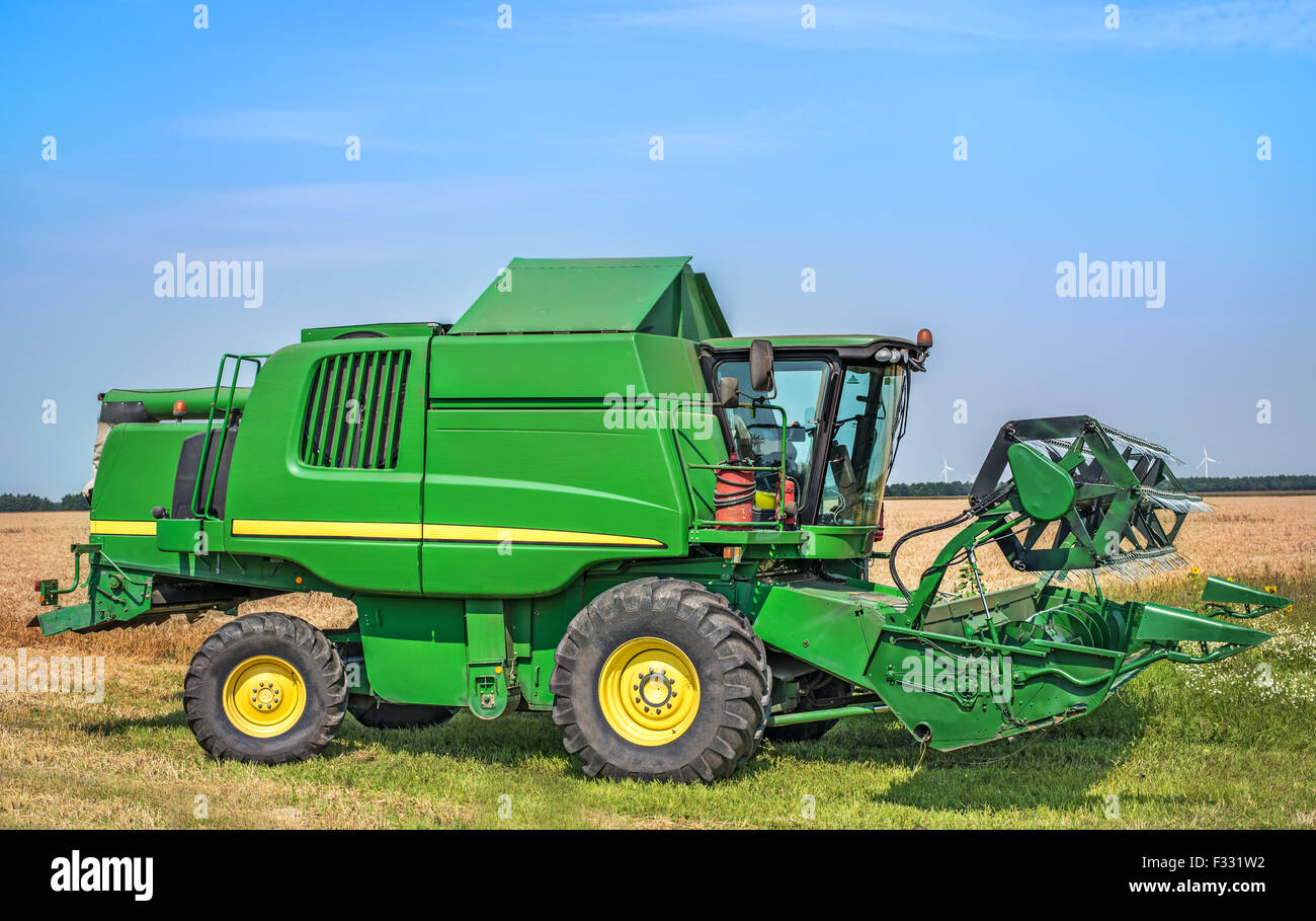 Combine header bar hi-res stock photography and images - Alamy