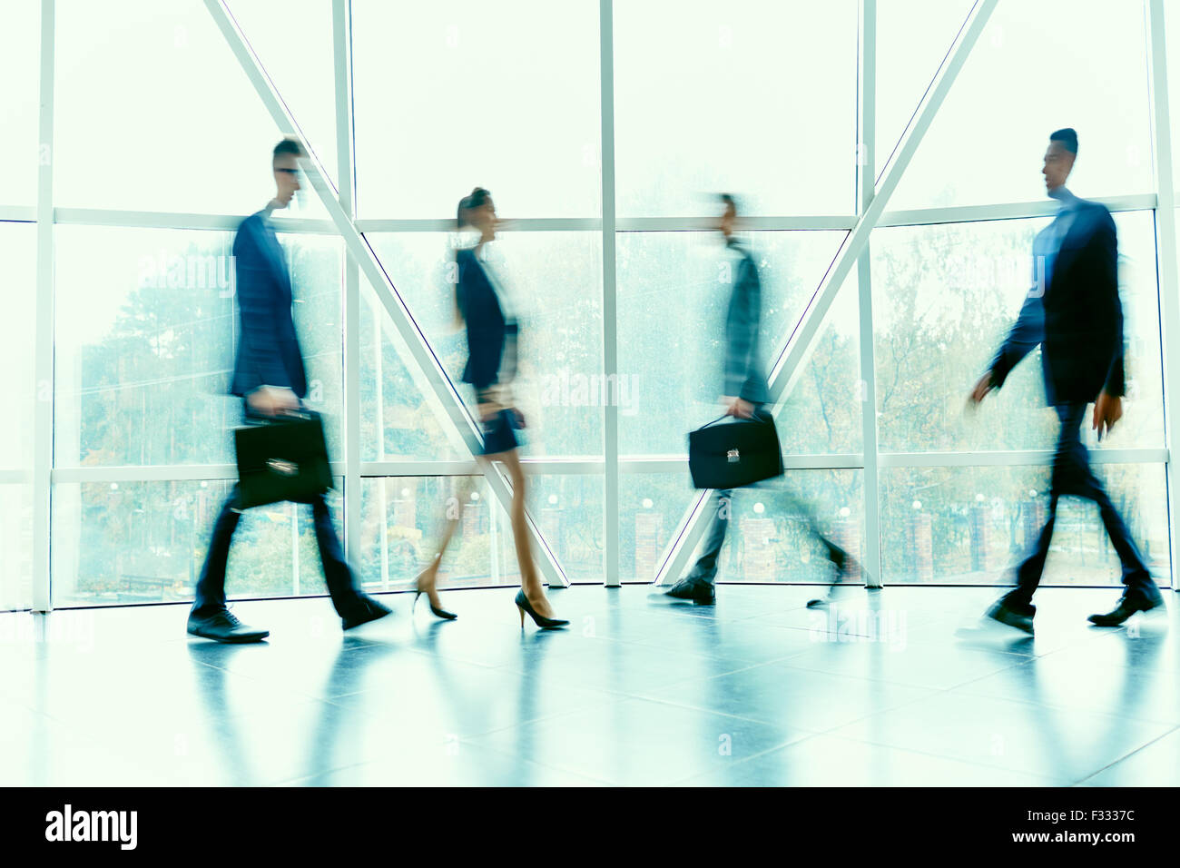 Inside office building hi-res stock photography and images - Alamy