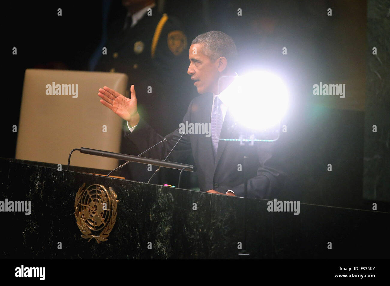 President obama teleprompter hi-res stock photography and images - Alamy