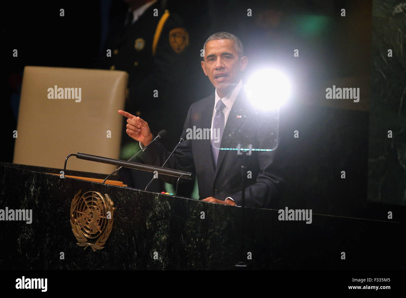 President obama teleprompter hi-res stock photography and images - Alamy
