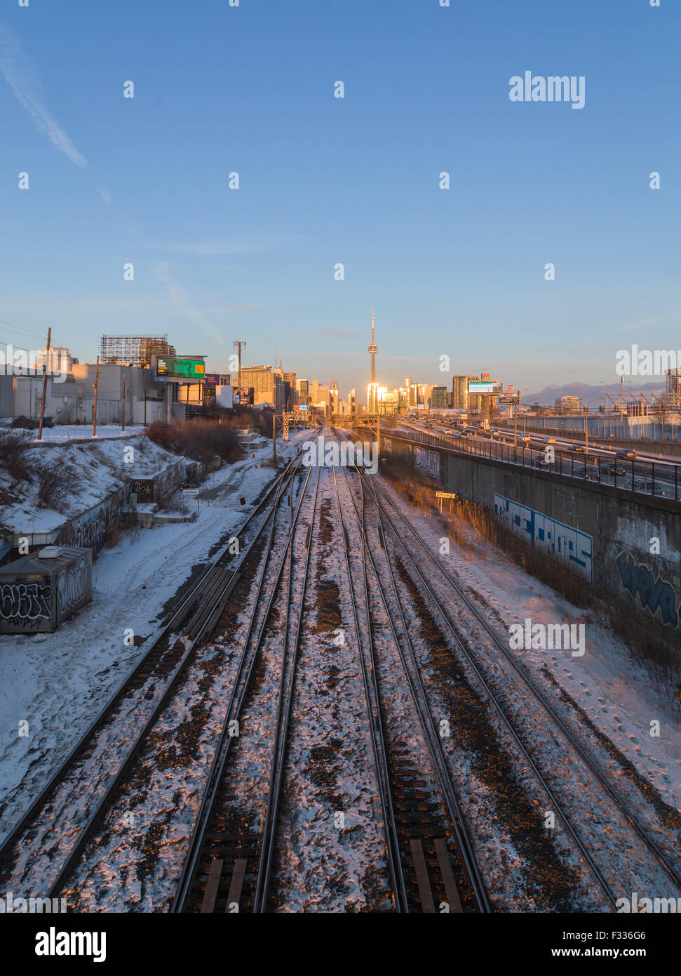 Winter in downtown toronto hi-res stock photography and images - Alamy
