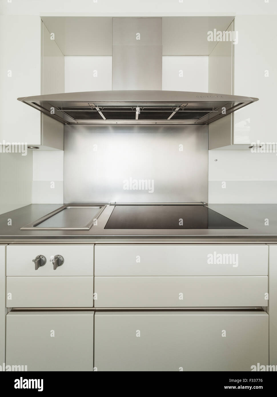 modern house, stove top of a domestic kitchen Stock Photo - Alamy