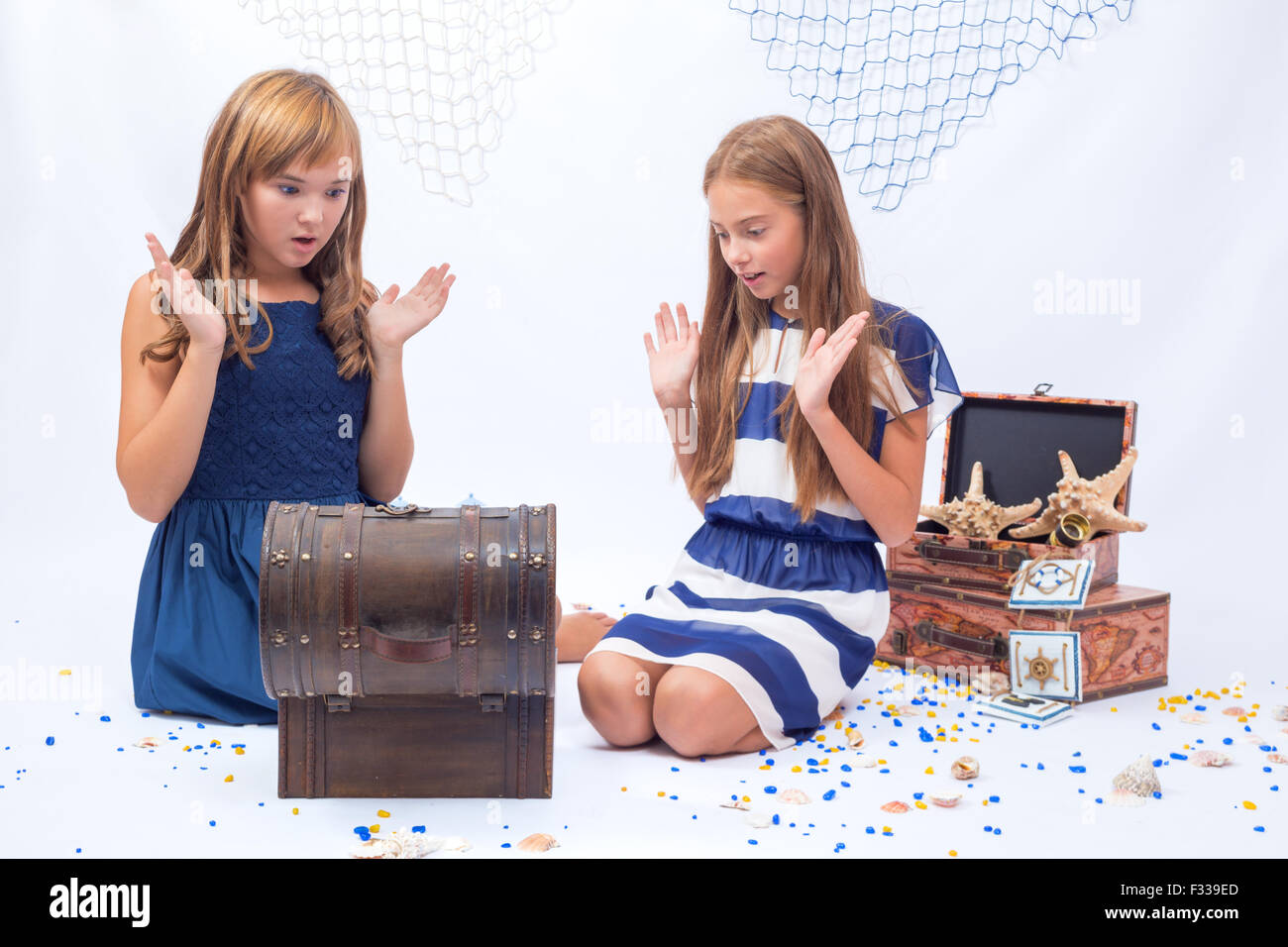 Girls chest hi-res stock photography and images - Alamy