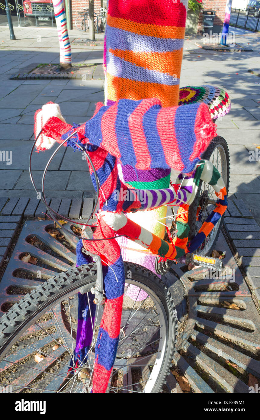 Bike bomb hi-res stock photography and images - Alamy