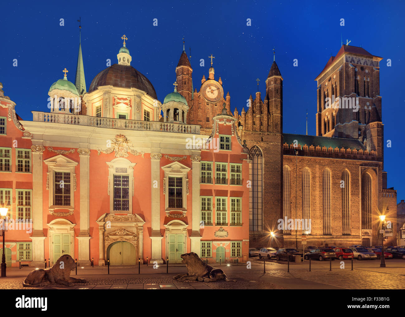 St. mary's church gdansk hi-res stock photography and images - Alamy