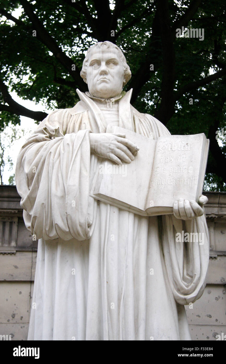 Martin Luther Bust High Resolution Stock Photography and Images - Alamy