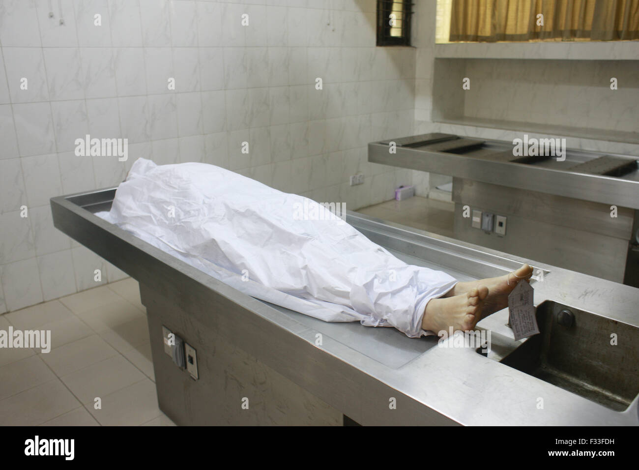 The morgue hi-res stock photography and images - Alamy