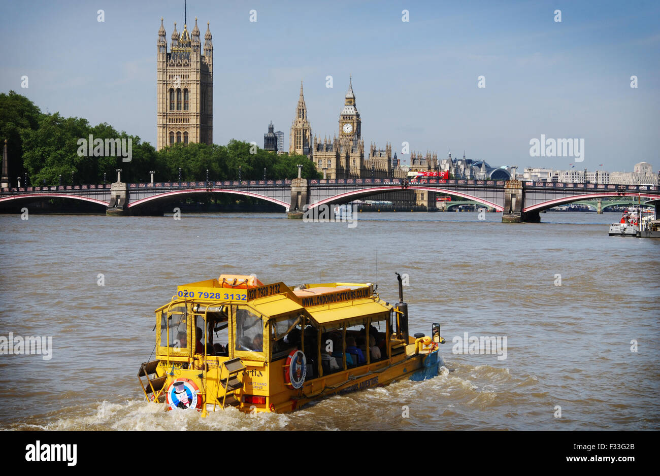 London duck tours amphibious hi-res stock photography and images - Alamy