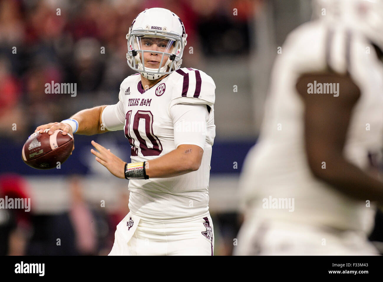 Texas A&M quarterback Kyle Allen (10) prepares to throw a pass to ...