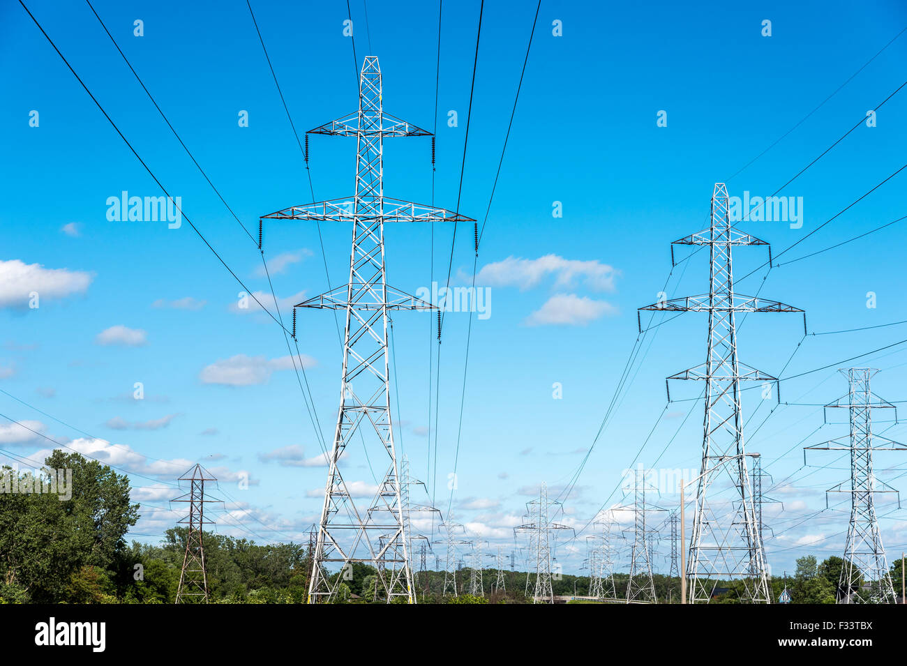 Hydro transmission towers carrying electricity Stock Photo - Alamy