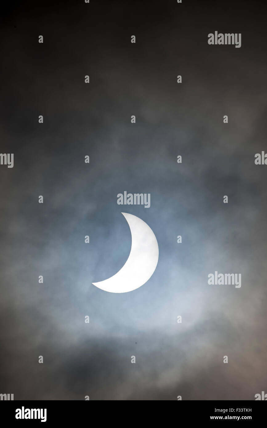 Partial eclipse hi-res stock photography and images - Alamy