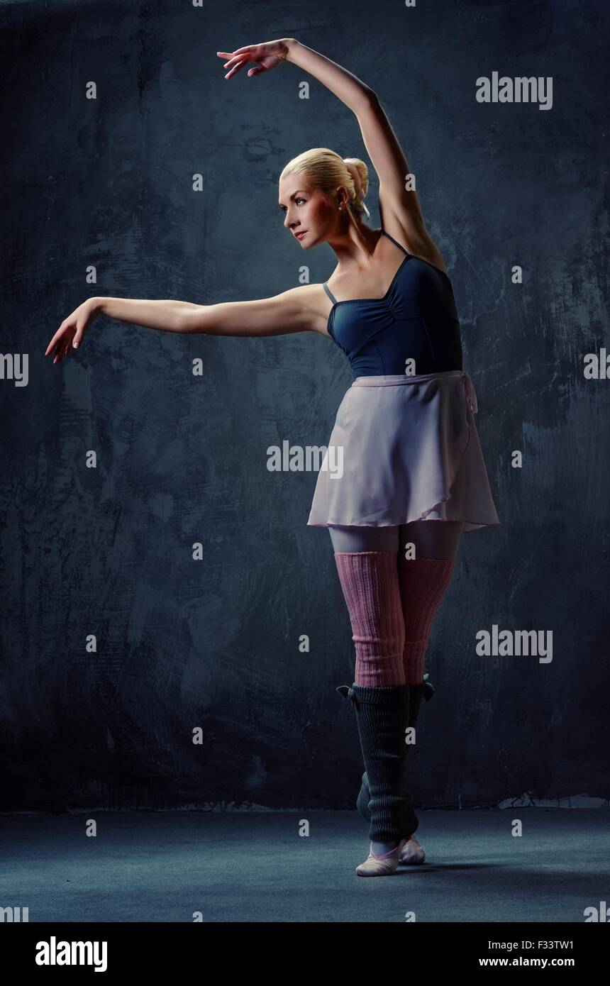 Attractive modern ballet dancer Stock Photo - Alamy