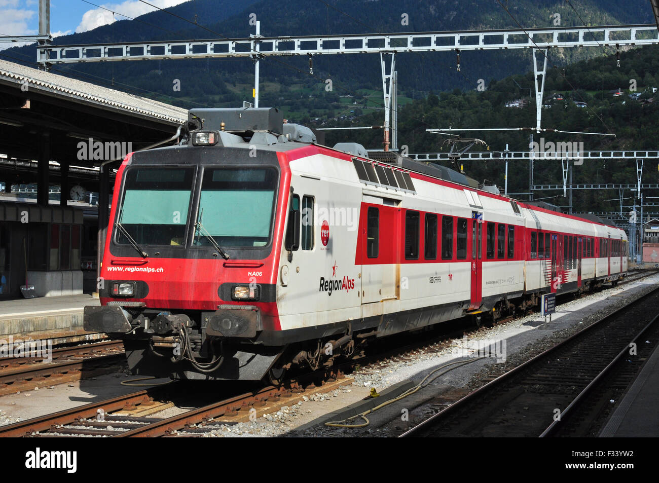 Electric Multiple Unit High Resolution Stock Photography and Images - Alamy