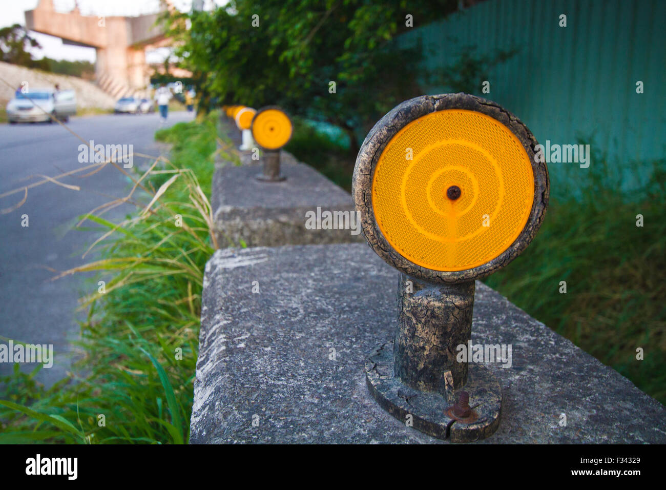 Space reflector hi-res stock photography and images - Alamy