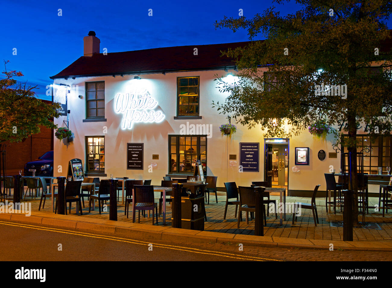 Wetherspoons pub - the White Horse - in Brigg, North Lincolnshire ...