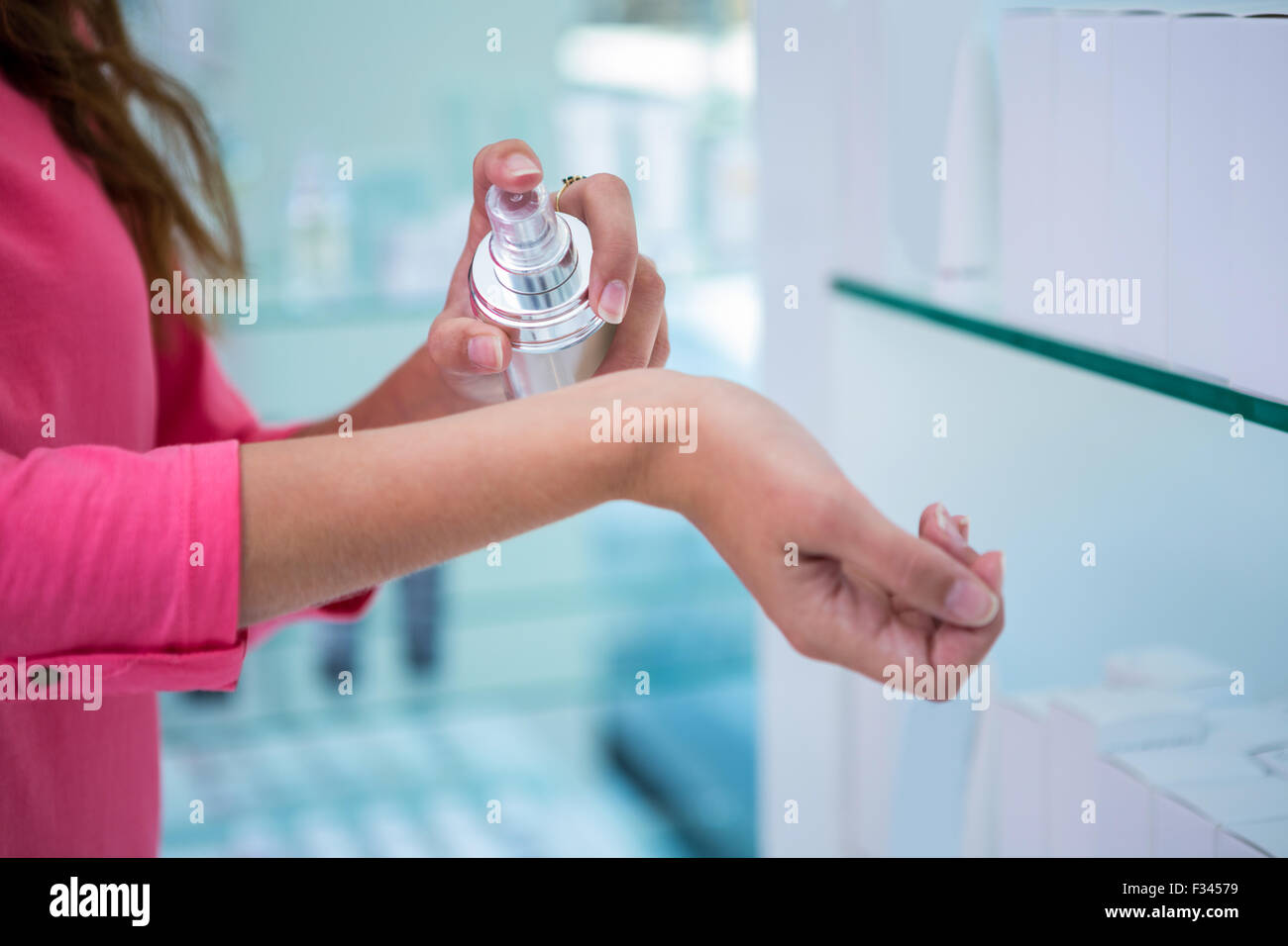 Perfume hi-res stock photography and images - Alamy