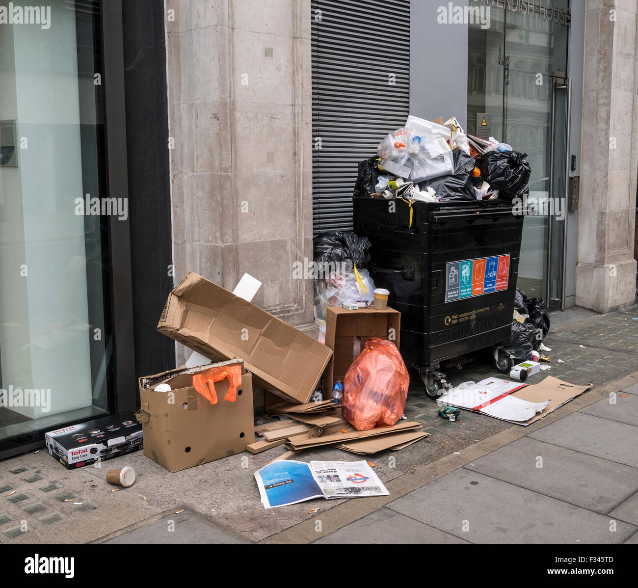 Waste Collection Uk Stock Photos & Waste Collection Uk Stock Images - Alamy