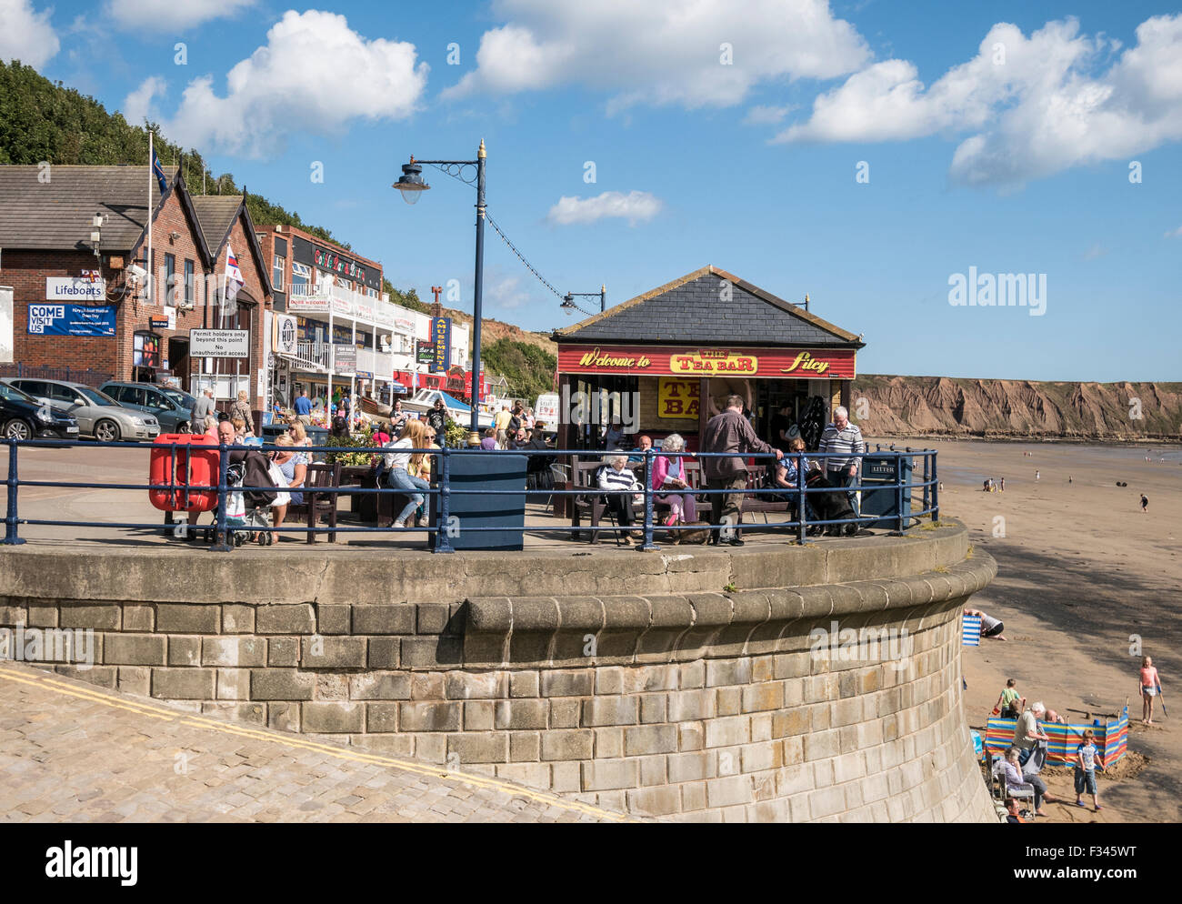 Filey yorkshire beach hi-res stock photography and images - Alamy