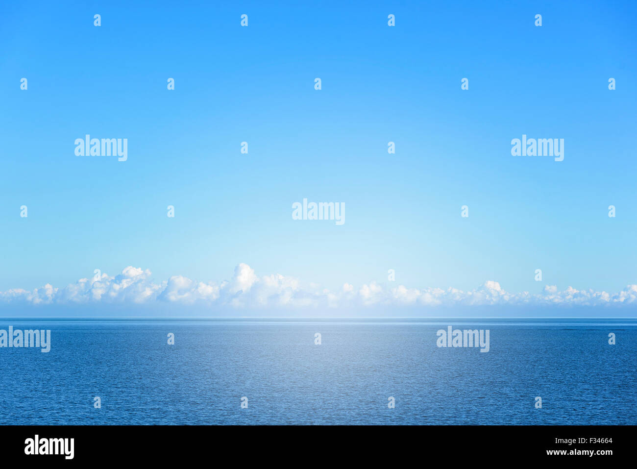 Transparent blue horizon hi-res stock photography and images - Alamy