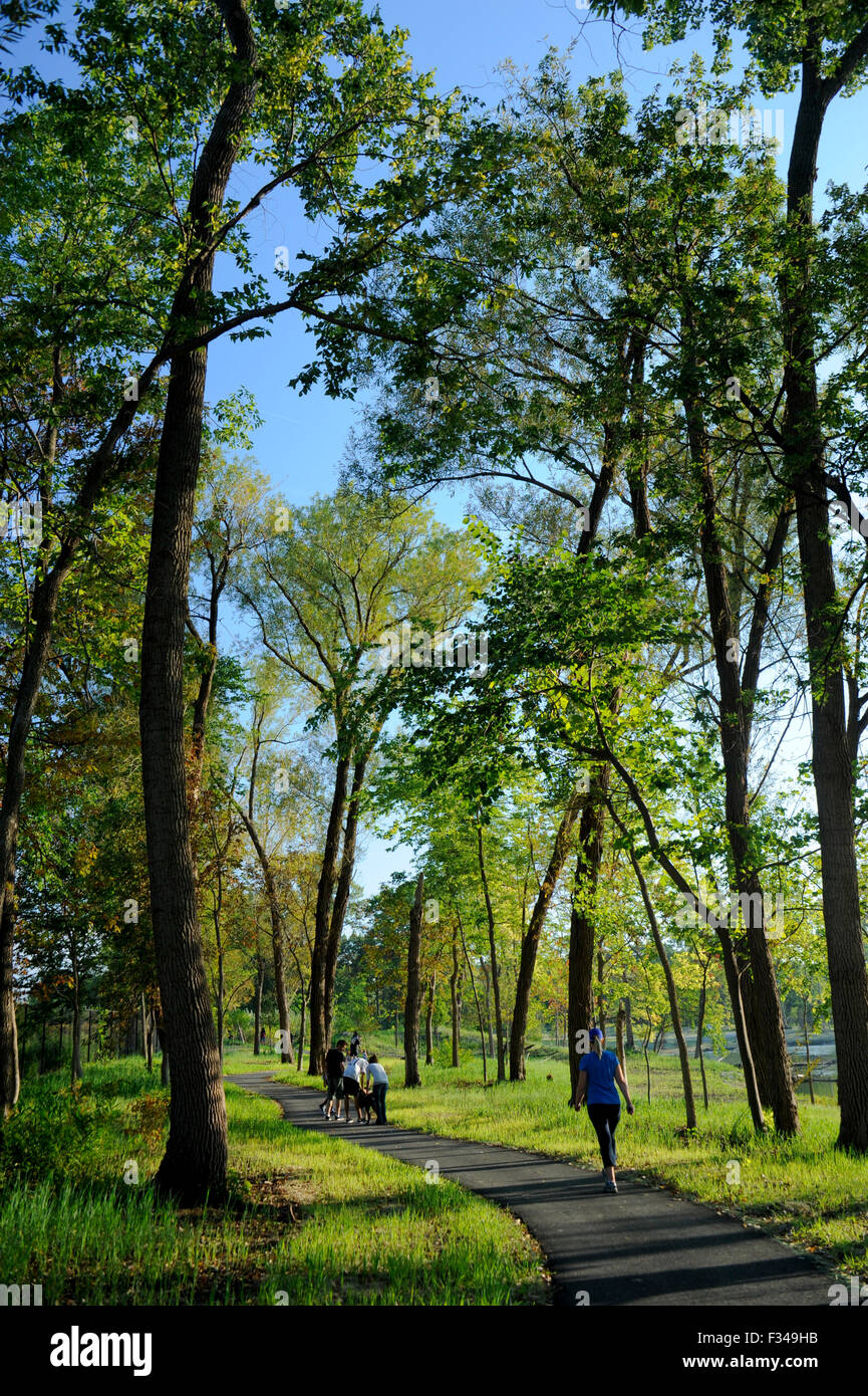 West Ridge Nature Preserve in the West Rogers Park neighborhood ...