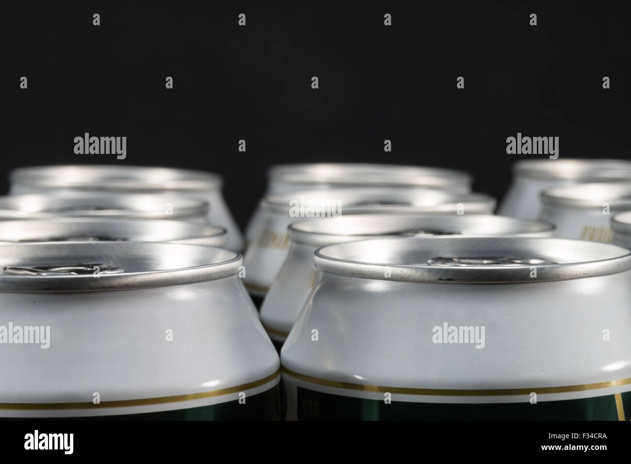 Beverage cans hi-res stock photography and images - Alamy