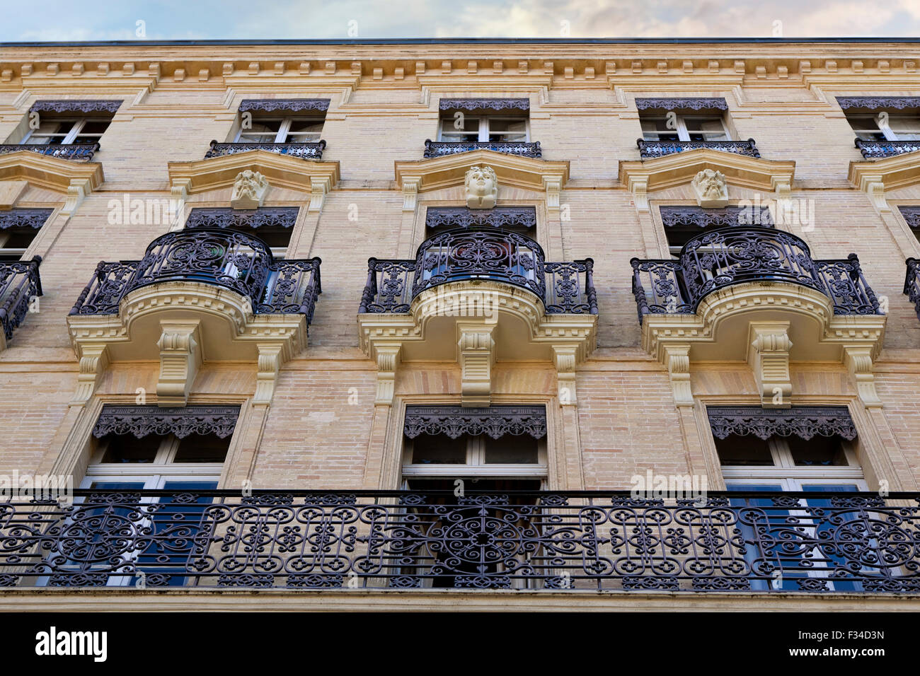 Stylish building hi-res stock photography and images - Alamy