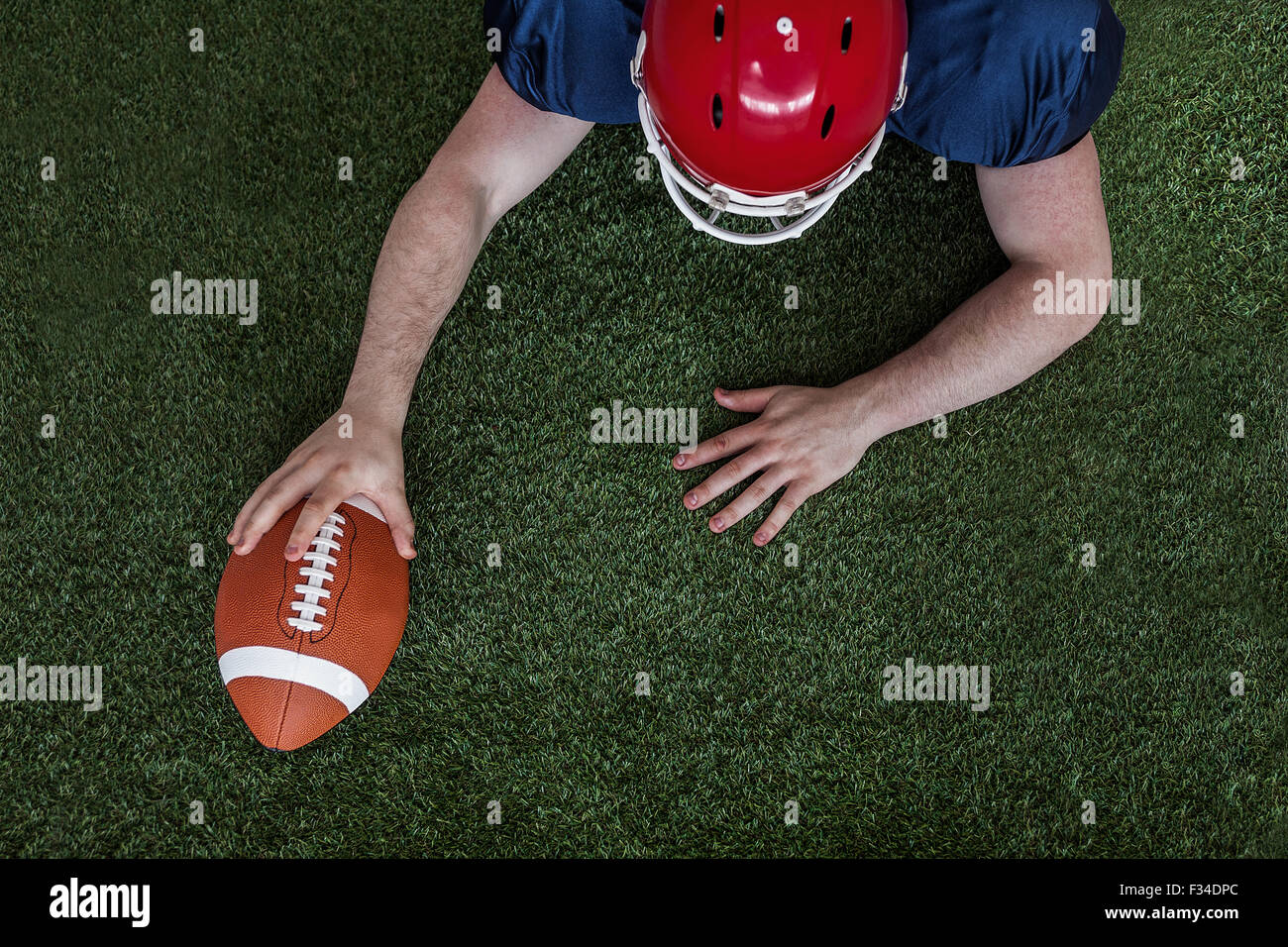Football field overhead hi-res stock photography and images - Alamy