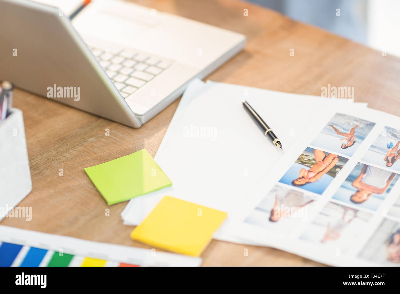 Overhead view of desk hi-res stock photography and images - Alamy