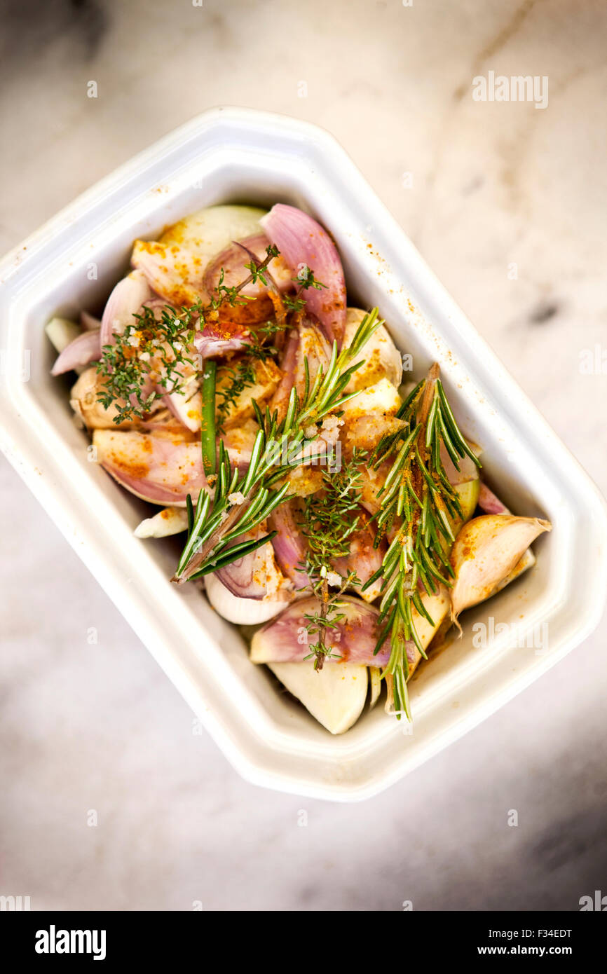 Garlic shallots hi-res stock photography and images - Alamy