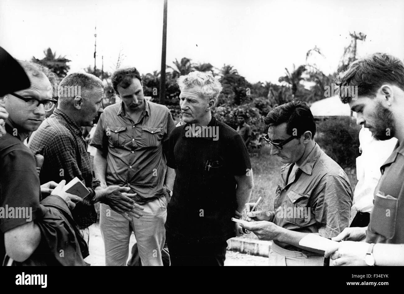 Lord john hunt hi-res stock photography and images - Alamy