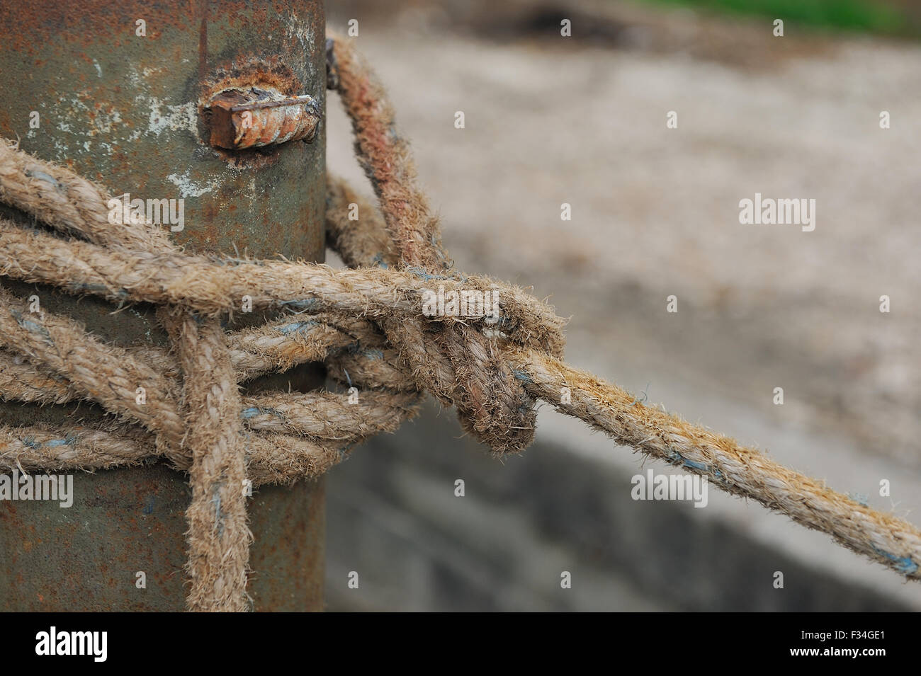 Rope on an old sailboat. Close up details Stock Photo - Alamy