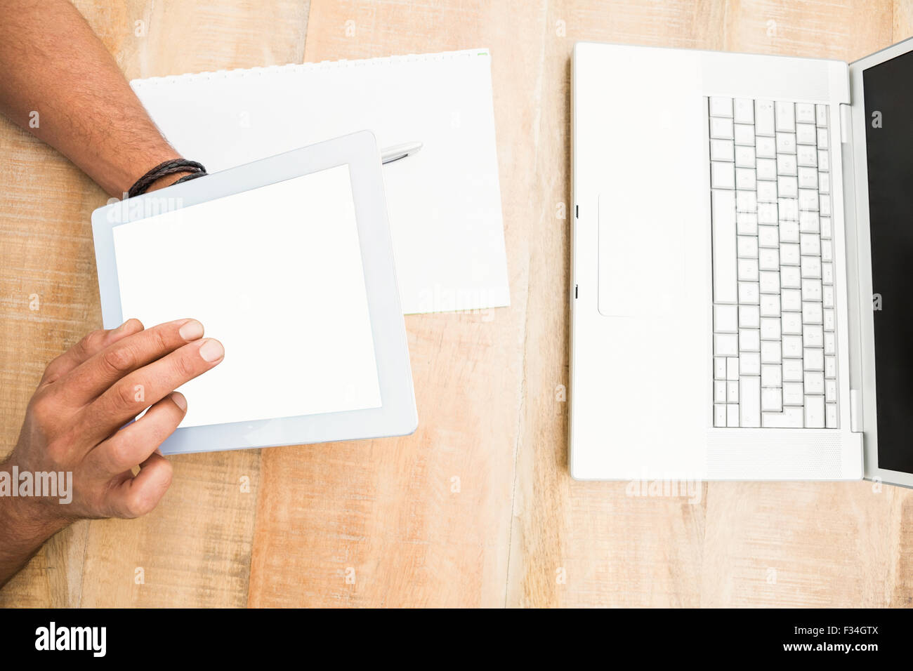 Documents hands tablet business hi-res stock photography and images - Alamy