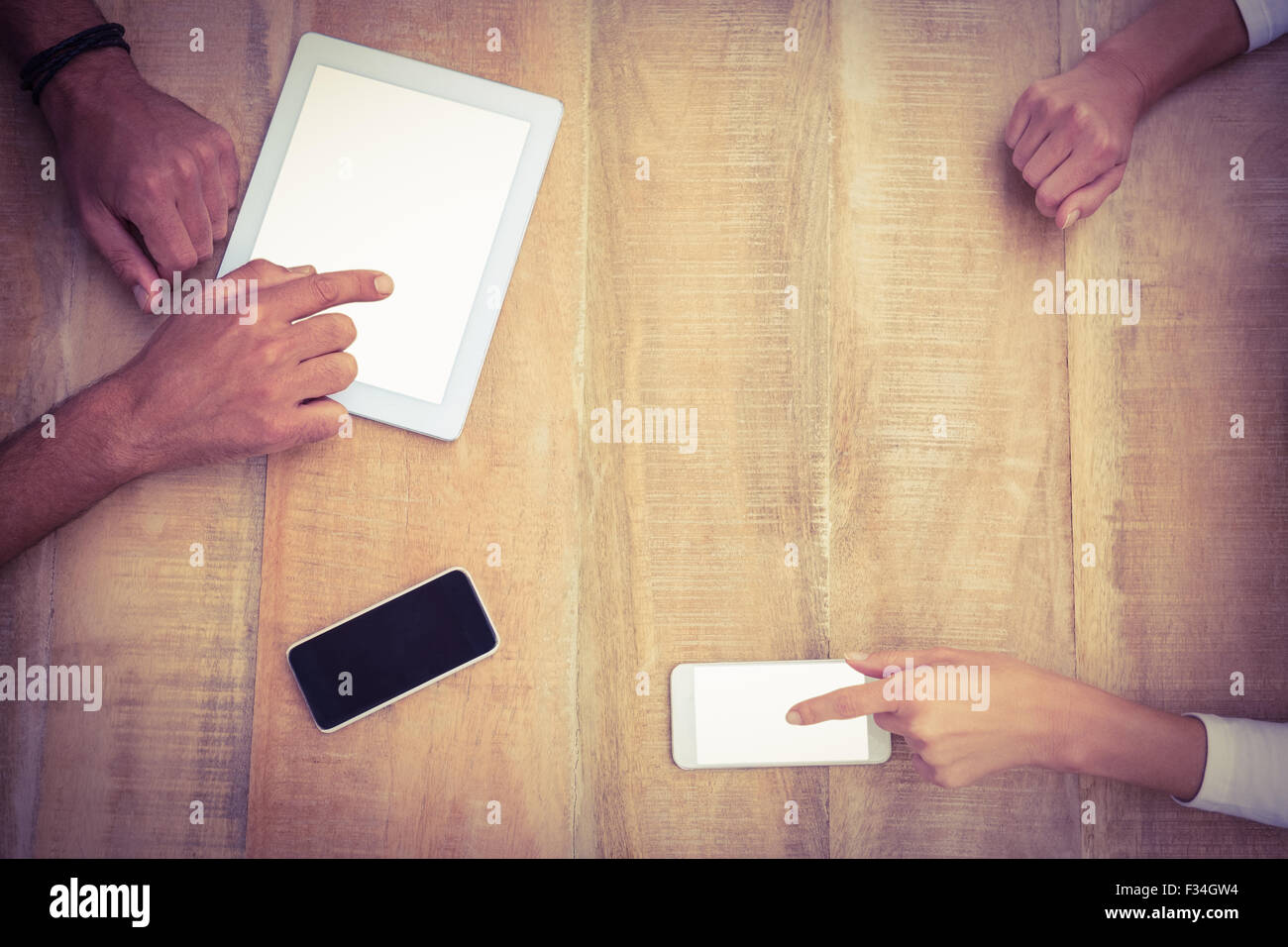 Mobile devices hi-res stock photography and images - Alamy