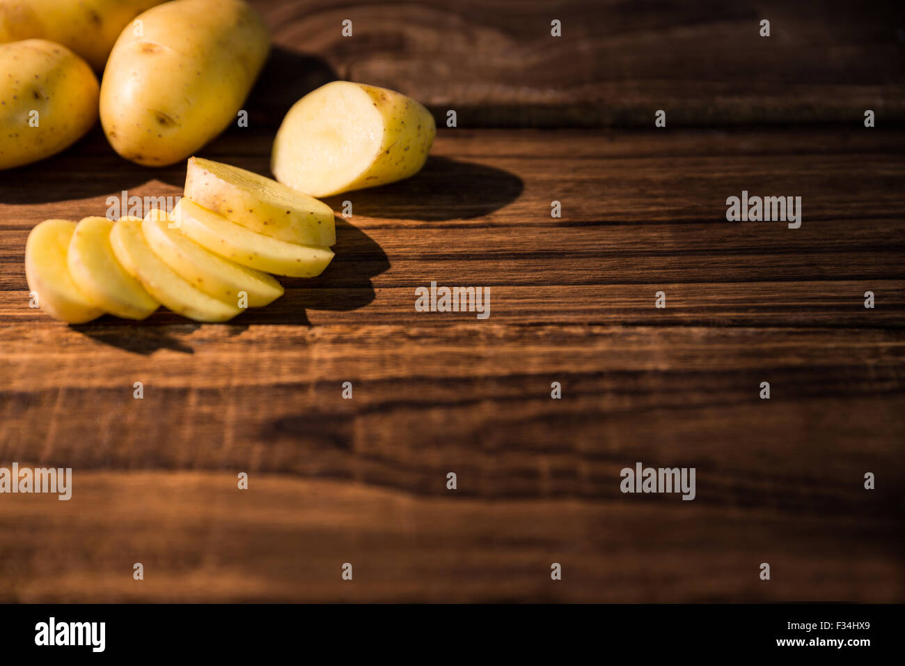 Table potato hi-res stock photography and images - Alamy