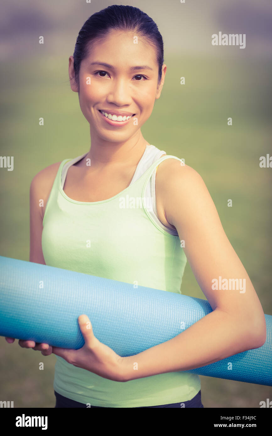 Beautiful asian woman holding yoga hi-res stock photography and images ...