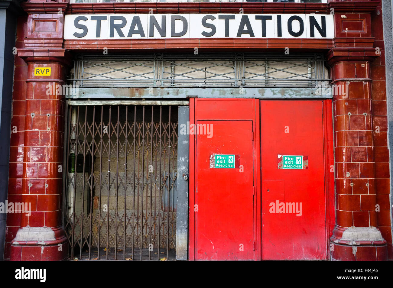 Strand station disused hi-res stock photography and images - Alamy