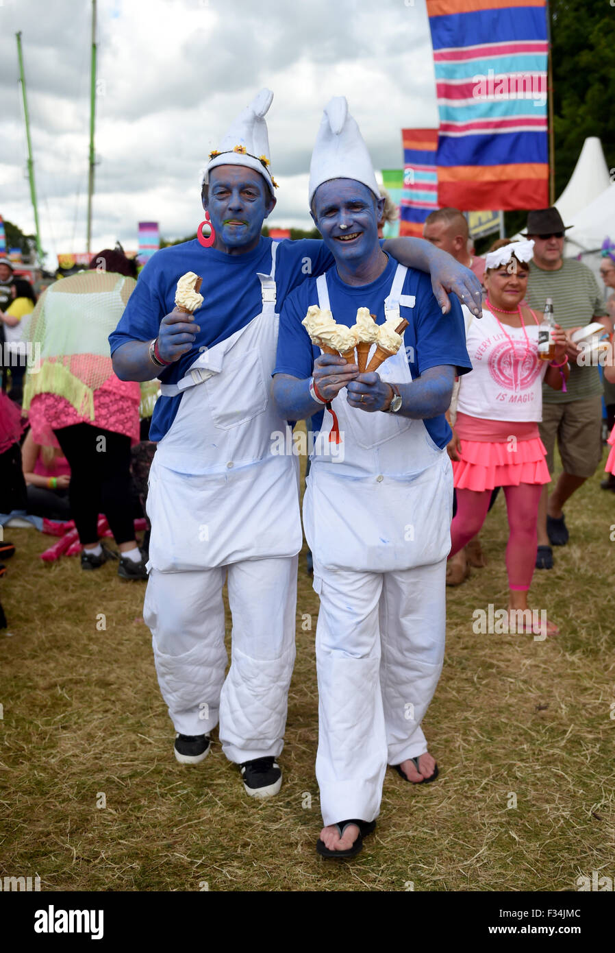Smurfs 2 hi-res stock photography and images - Alamy