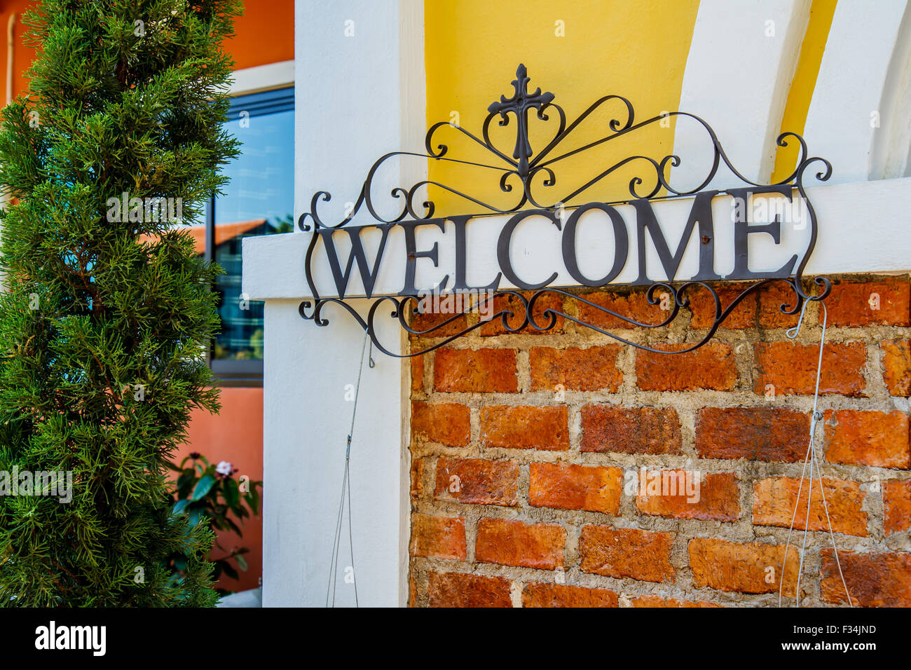 Welcome sign made of steel Stock Photo - Alamy