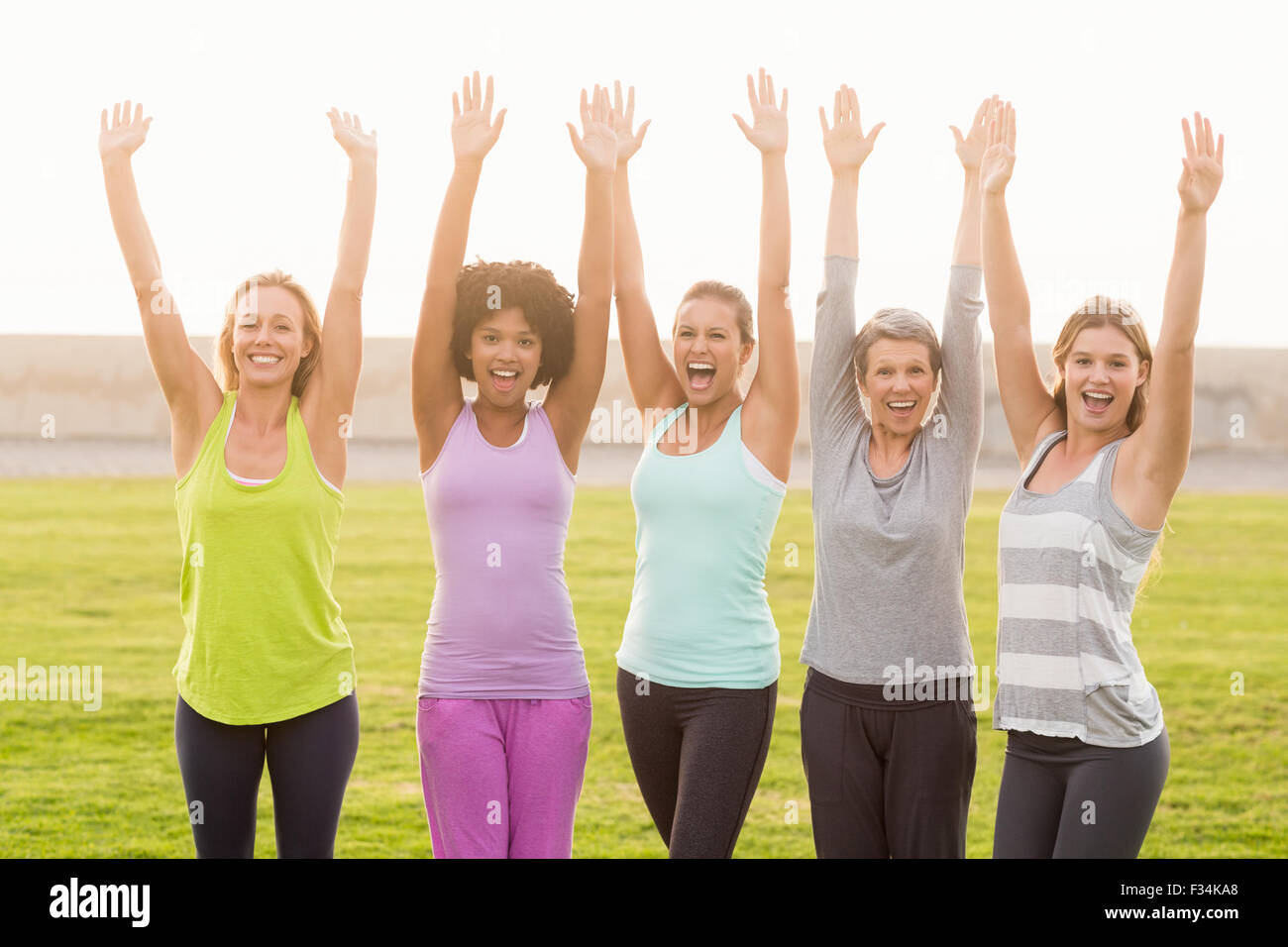 Women cheering hi-res stock photography and images - Alamy