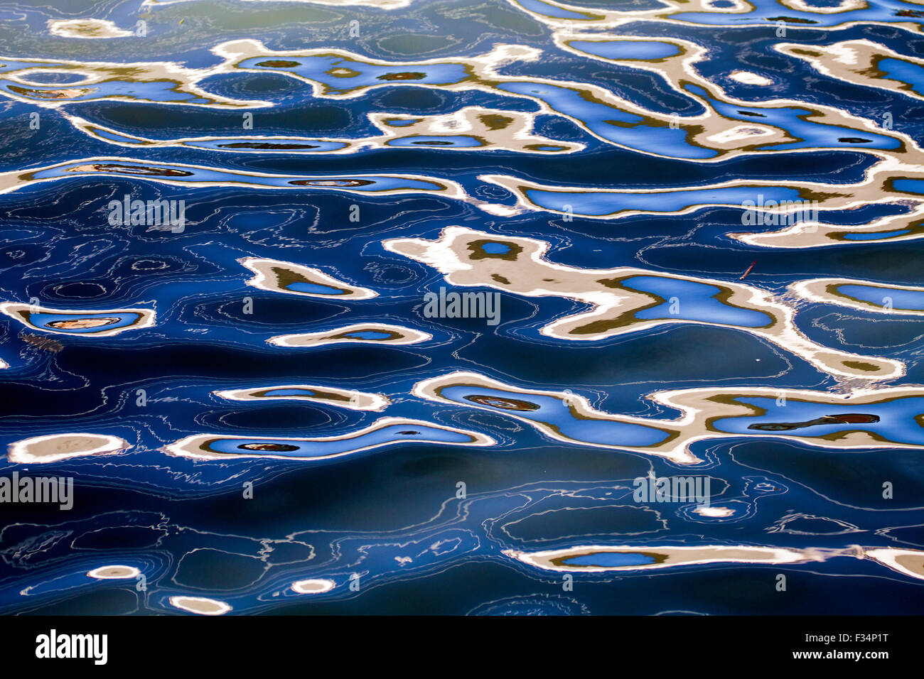 Oil water pollution hi-res stock photography and images - Alamy