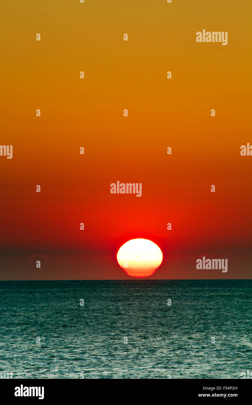 Ocean setting hi-res stock photography and images - Alamy