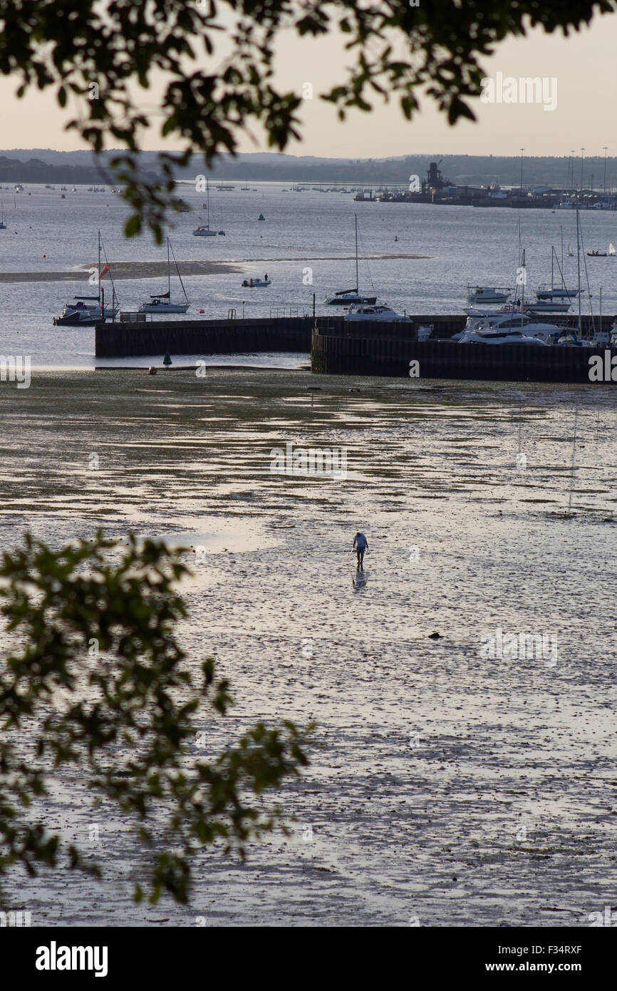 Poole, UK. 29th September 2015. Keen anglers wade the shores of Poole ...