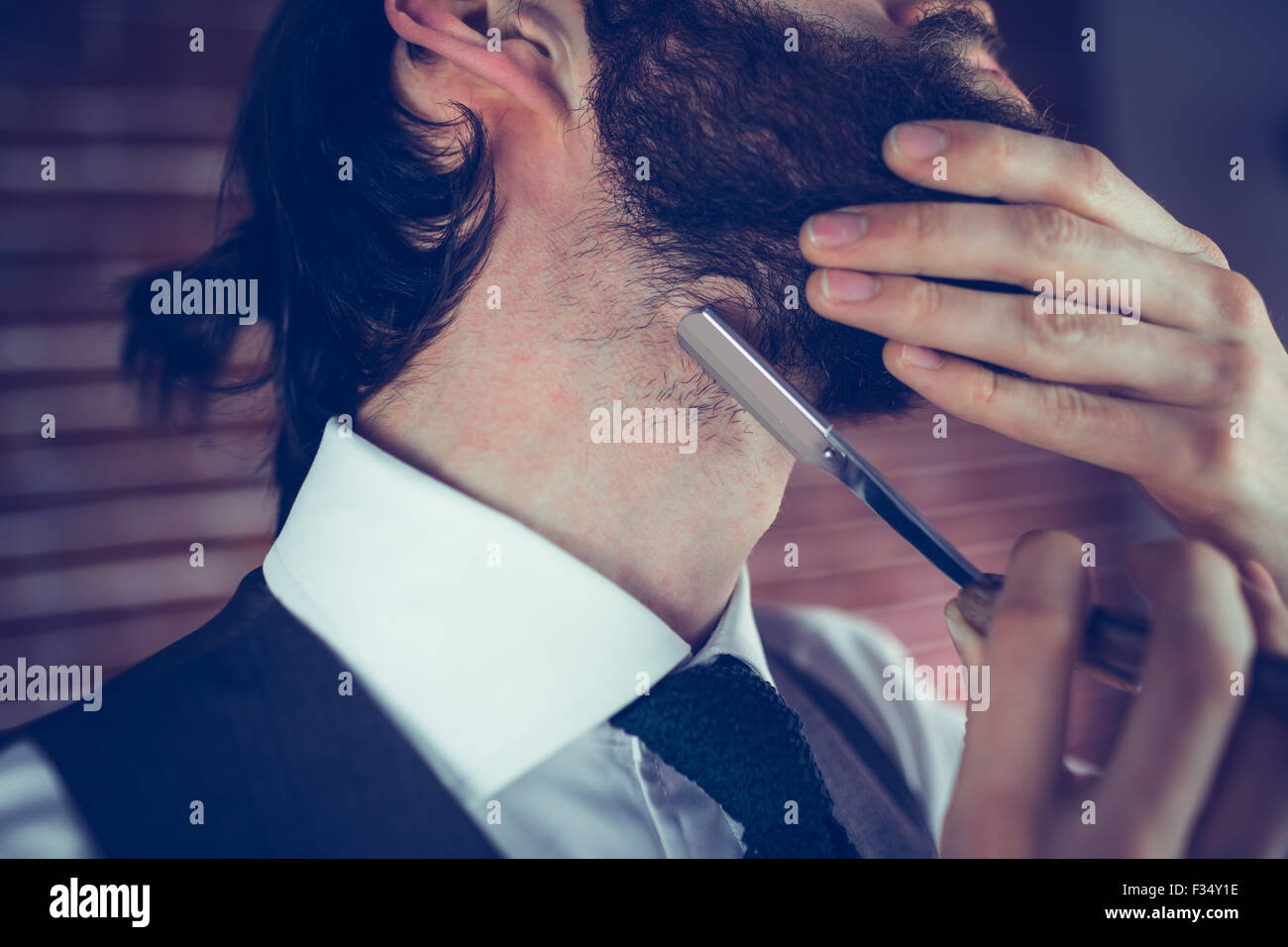 Man shaving razor hi-res stock photography and images - Alamy