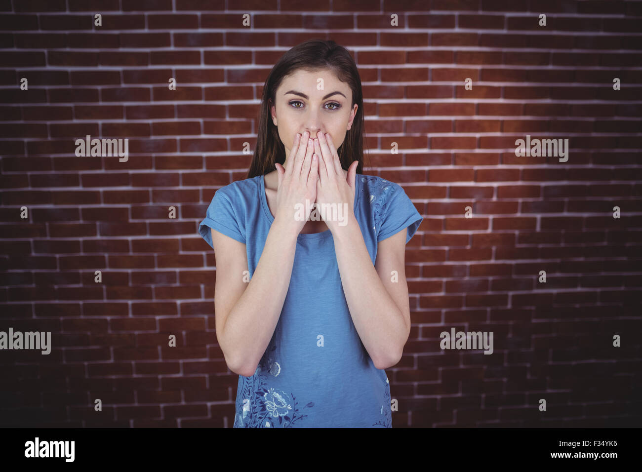 Hands over mouth hi-res stock photography and images - Alamy